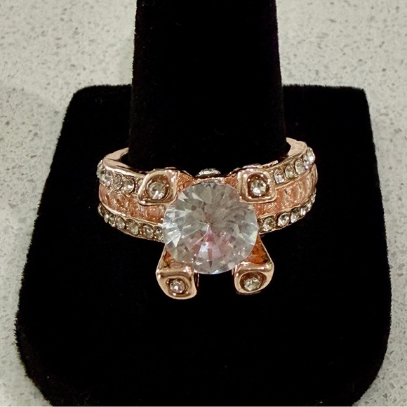 Unbranded | Jewelry | Sparkly Rhinestone Copper Tone Ring | Poshmark